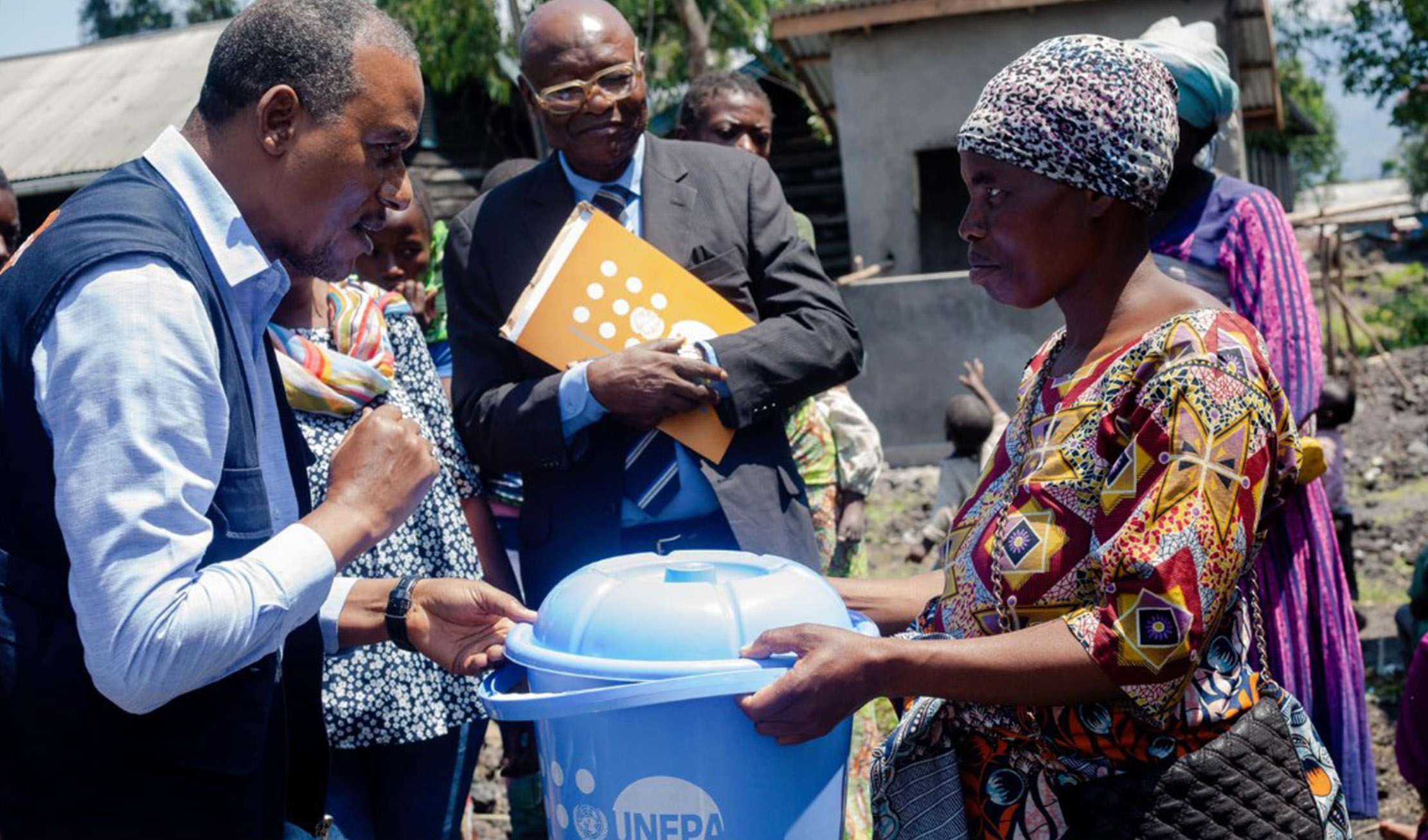 ABCom ONGD – Facta Non Verba